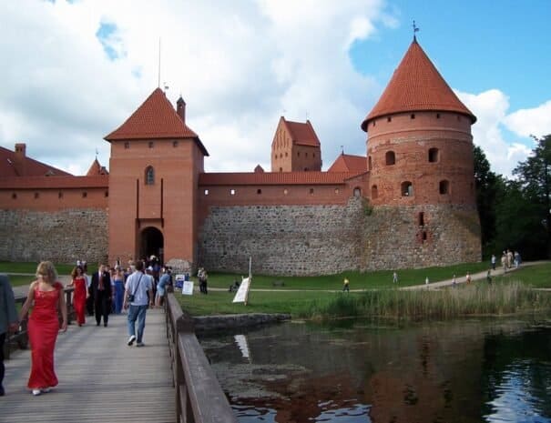 6 Famous People of a Lithuanian origin: A Heritage Tour Twist